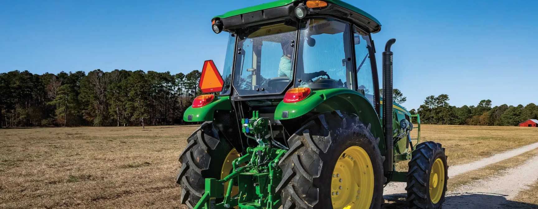 John Deere 5 Series: The Perfect Compact and Large Tractor Hybrid